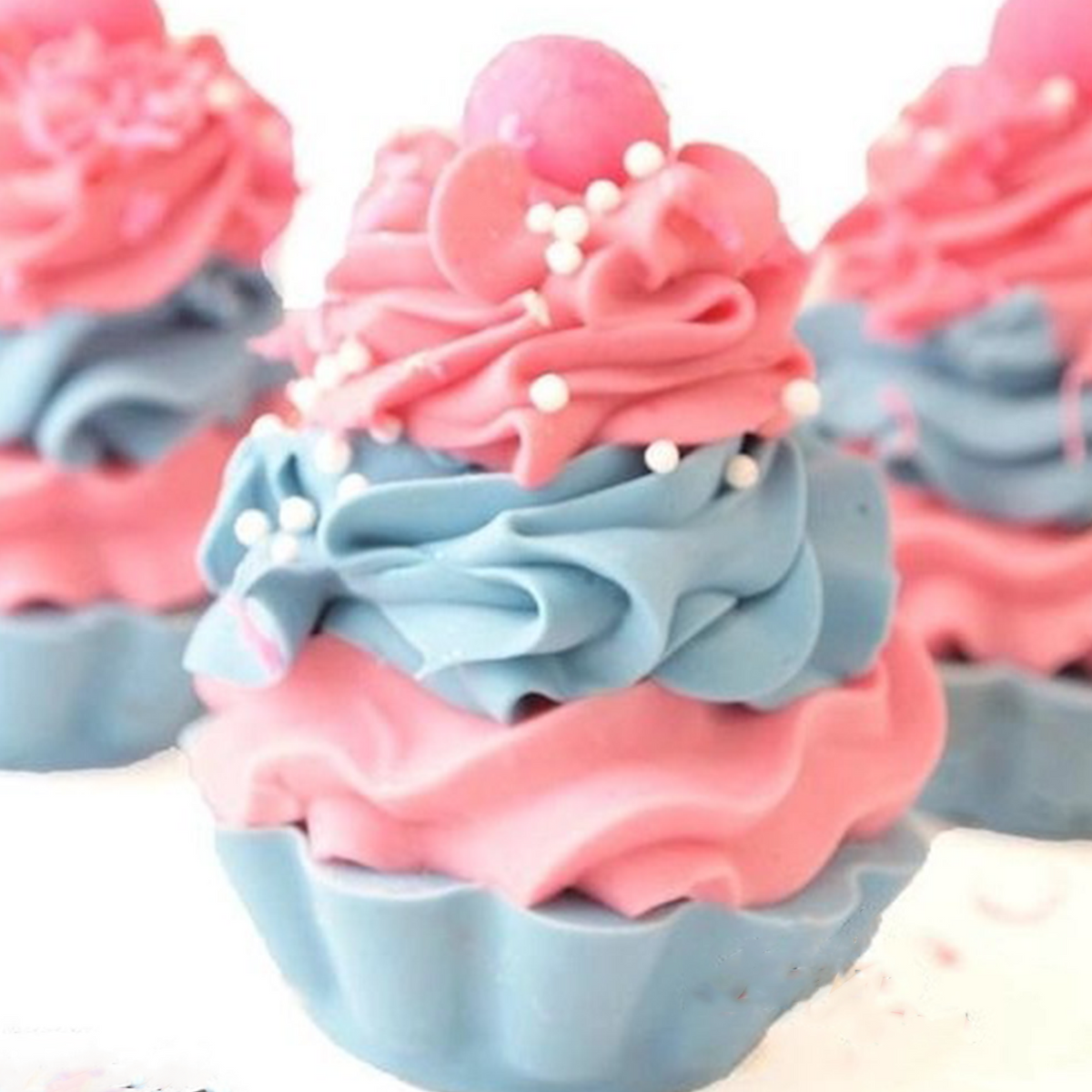 Luscious Bath Bomb – Chic & Curvy Couture Boutique